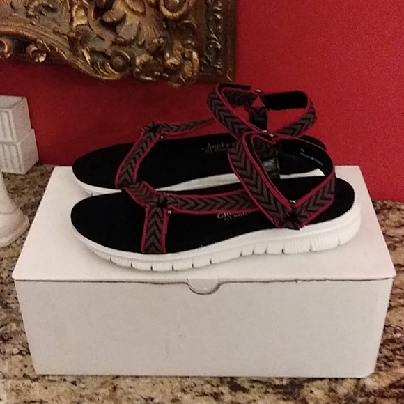 Cheeks | Shoes | 39 Cheeks Fit Body Sneaker Sandal W Gel Pad | Poshmark